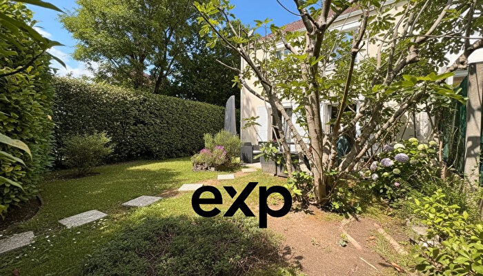 Lagny-sur-Marne, Saint Laurent, Hauts de Lagny : Maison 5 pièces à vendre