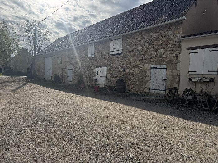 Maison 18 pièces à Lignac, à vendre