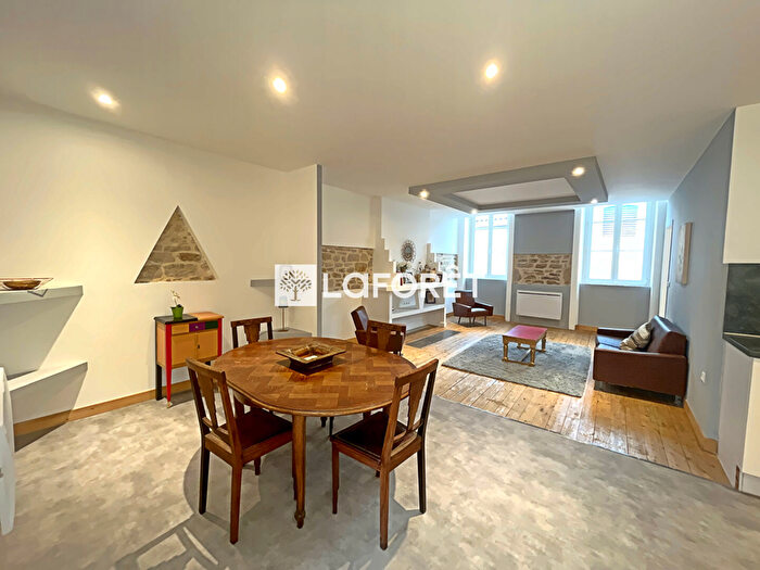 Saint-Amour : Appartement 4 pièces à vendre