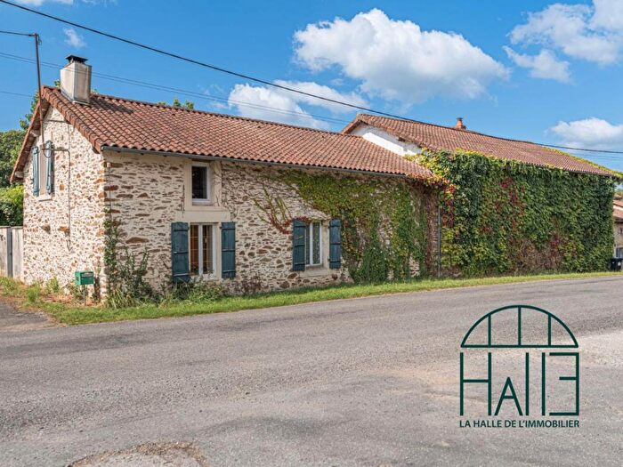 Maison à vendre - Châlus - 5 pièces - 3 chambres