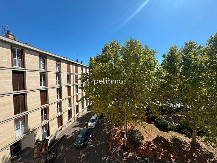 Appartement à vendre - Salon-de-Provence, Canourgues - 5 pièces - 3 chambres