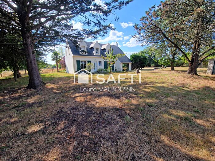 Maison à vendre - Grand-Auverné - 5 pièces - 3 chambres