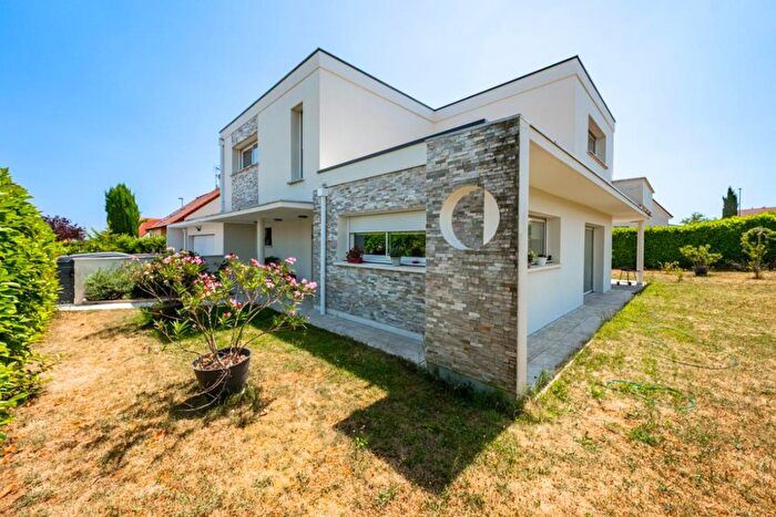 Maison 6 pièces à vendre à Fontaine-lès-Dijon