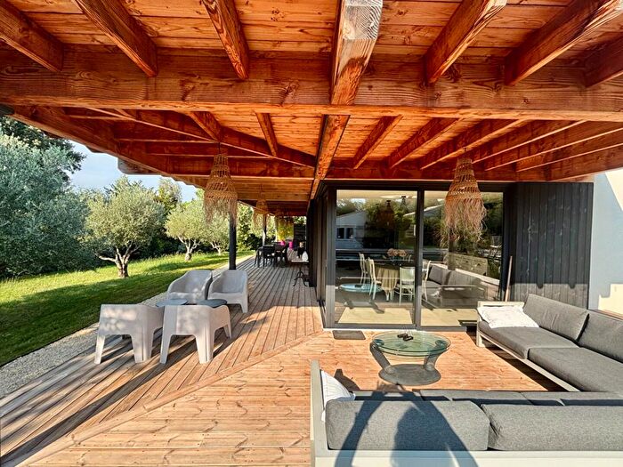 Uzès : Maison 7 pièces à vendre