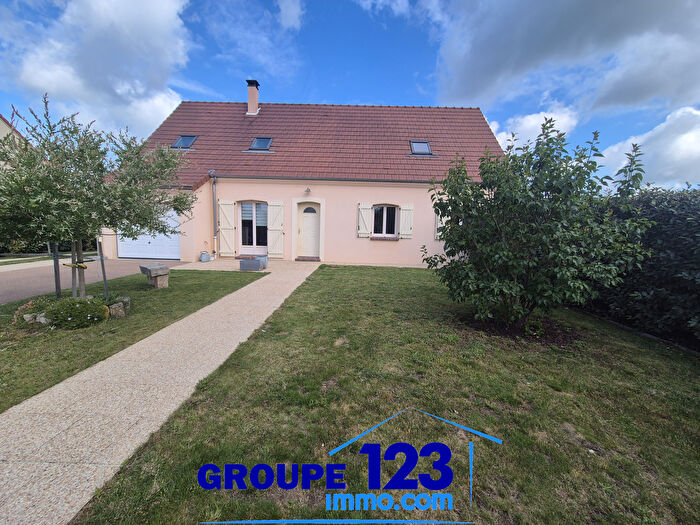 Maison 8 pièces à vendre à Chemilly-sur-Yonne