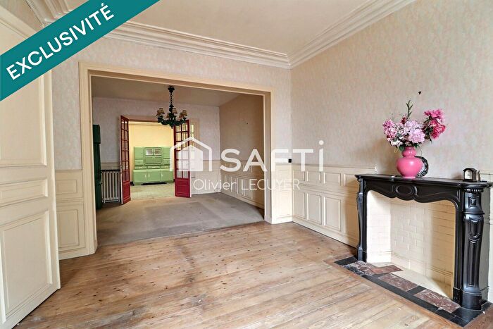 Maison à vendre - Cambrai, Centre-Ville, Gare - 12 pièces - 5 chambres