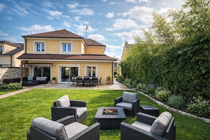 Maison à vendre - Ozoir-la-Ferrière, Archevêché - 6 pièces - 4 chambres