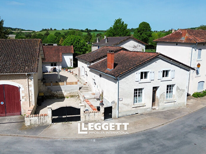 Bonnes : Maison 6 pièces à vendre
