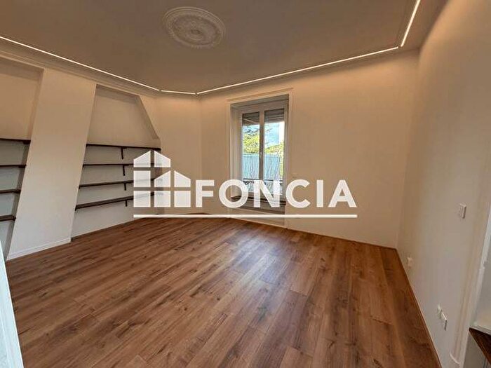 Appartement à louer - Rive Droite-Apport Paris Gare, Corbeil-Essonnes - 2 pièces - 1 chambre