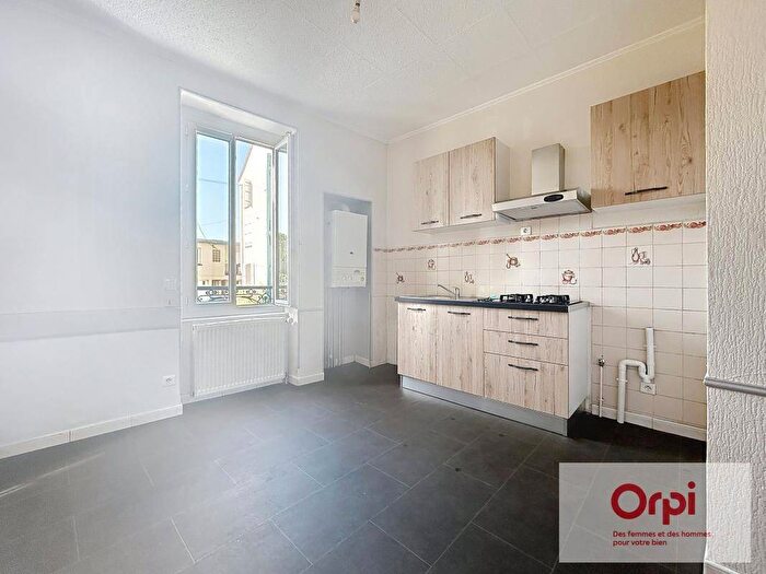 Appartement à louer - Ville Gozet, Montluçon - 2 pièces - 1 chambre