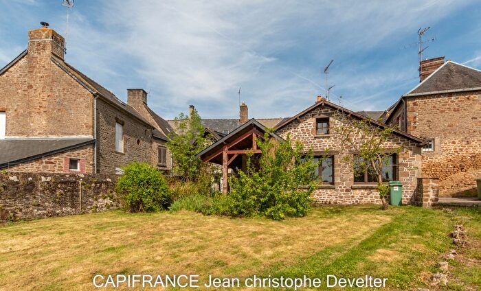 Maison à vendre - Gorron - 6 pièces - 2 chambres