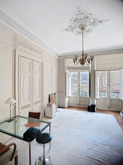 Appartement à vendre - Quartiers Centre, Centre-ville - 3 pièces - 2 chambres