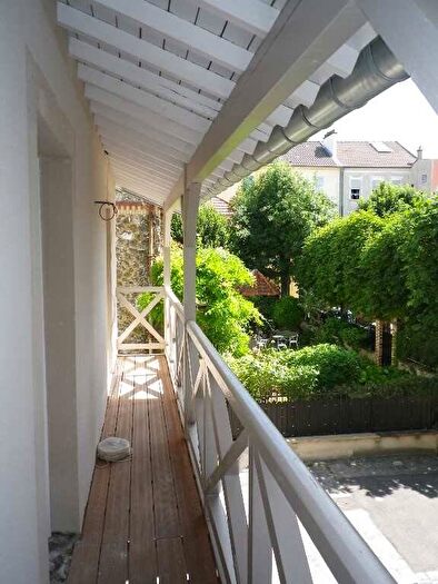 Appartement à louer - Armagis, Saint-Germain-en-Laye - 3 pièces - 2 chambres