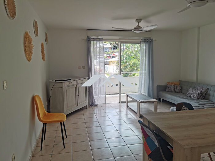 Appartement à louer - Sainte-Marie, La Confiance - 6 pièces - 3 chambres