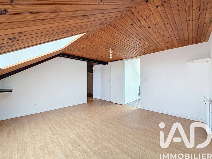 Appartement à louer - Coteau Ouest-Les Forges Est, Épernay - 2 pièces - 1 chambre