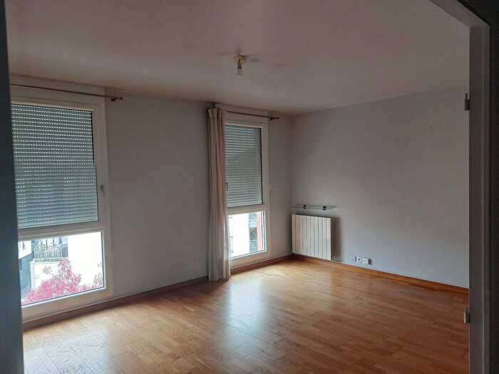 Centre-Voltaire, Asnières-sur-Seine : Appartement 3 pièces à louer