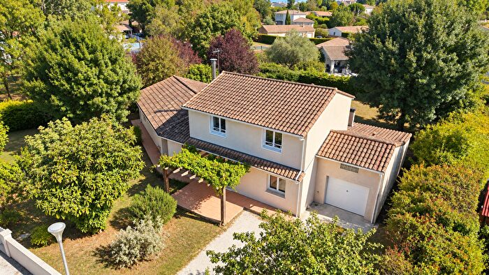 Maison 7 pièces à Artigues-près-Bordeaux, à vendre