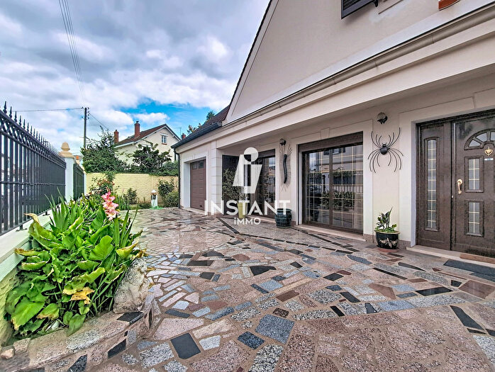 Maison 8 pièces à Savigny-sur-Orge, Plateau, à vendre