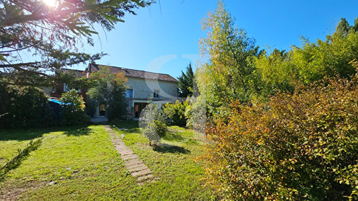 Maison à vendre - Valréas - 9 pièces - 7 chambres