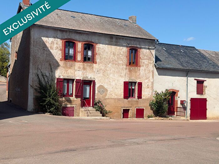 Maison 9 pièces à Marcheseuil, à vendre
