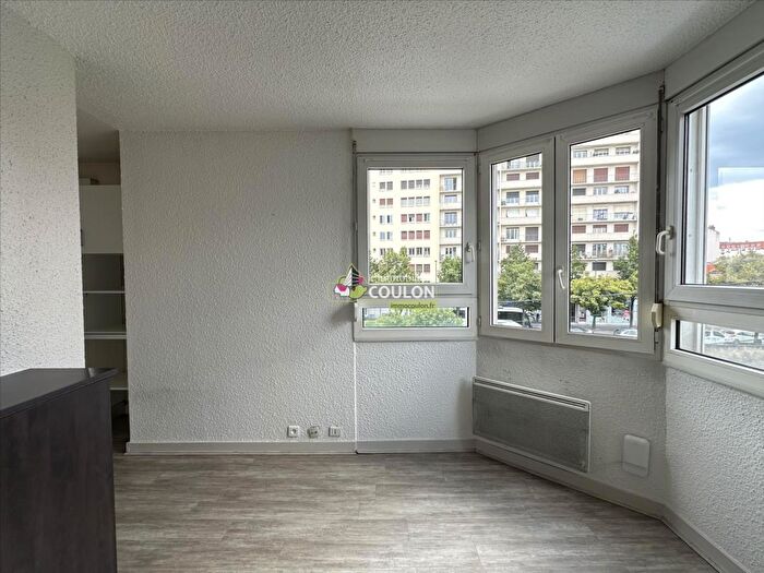Appartement à louer - Clermont-Ferrand, Oradou - 2 pièces - 1 chambre