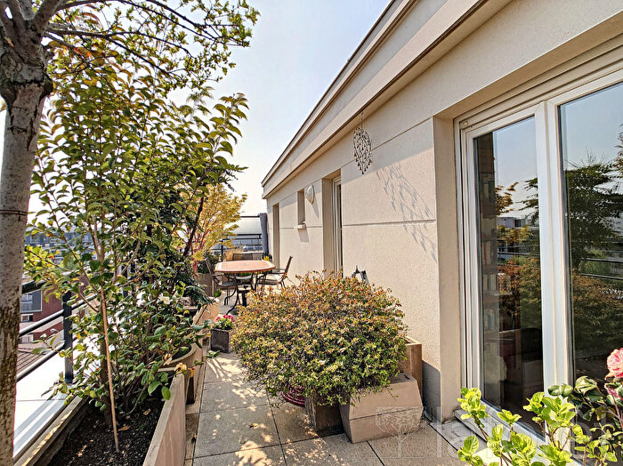 Appartement à louer - Courbevoie, Bécon - 4 pièces - 3 chambres