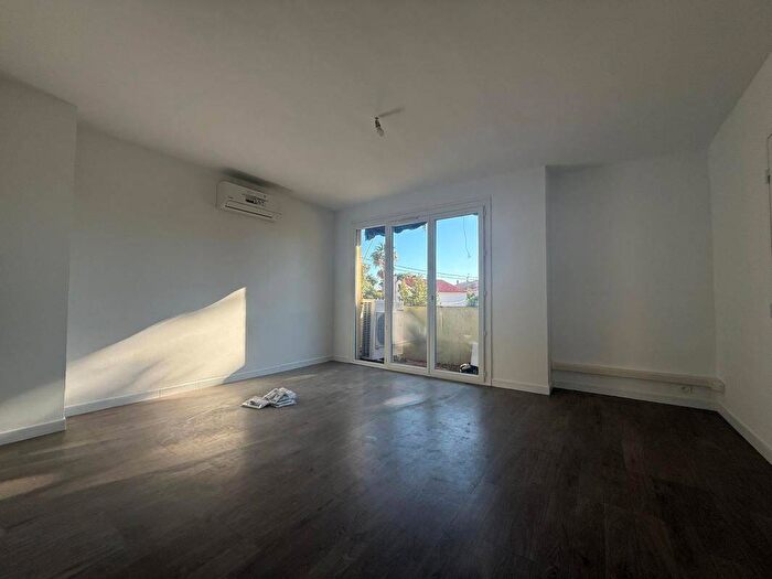Bas Vernet Est, Perpignan : Appartement 4 pièces à louer