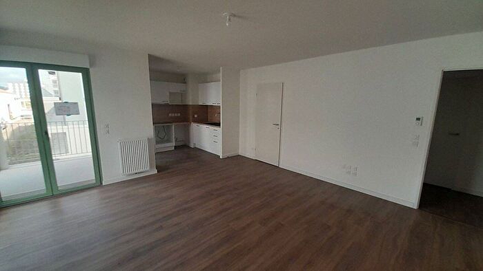 Appartement à louer - La Souys, Floirac - 4 pièces - 3 chambres