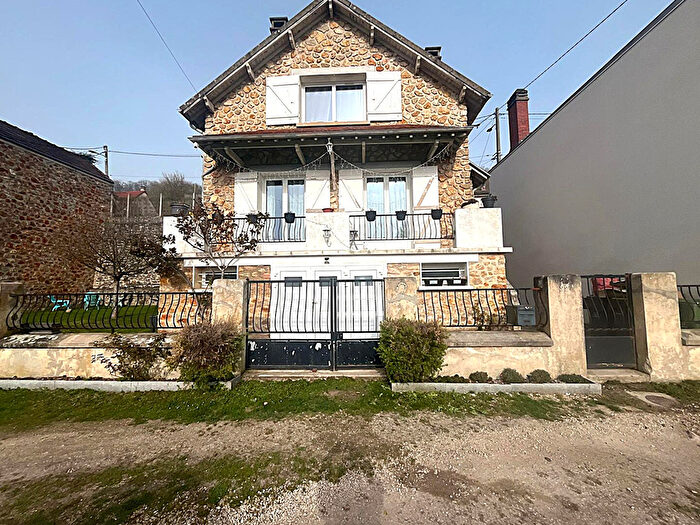 Maison à vendre - La Ferté-sous-Jouarre - 5 pièces - 3 chambres