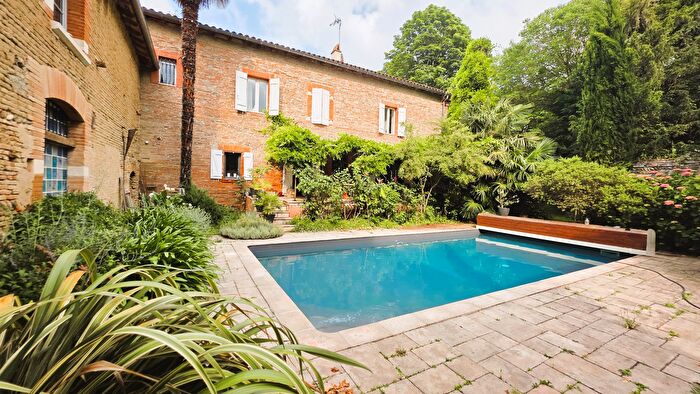 Maison à vendre - Roquettes - 10 pièces - 6 chambres