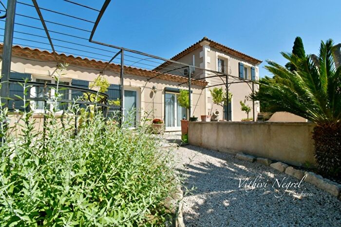 Maison 5 pièces à vendre à Mouriès