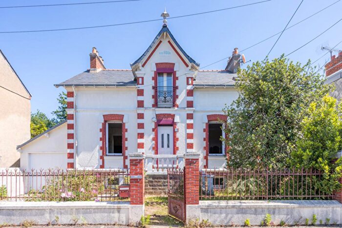 Maison à vendre - La Montagne - 5 pièces - 4 chambres