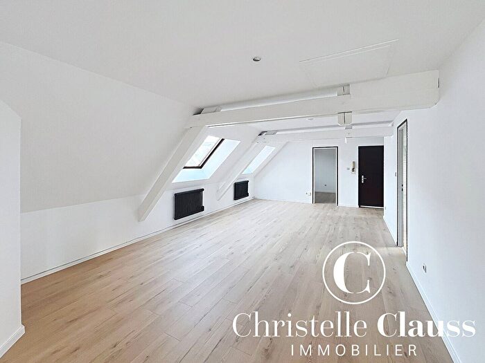 Appartement à louer - Centre Historique-Est, Mulhouse - 3 pièces - 2 chambres