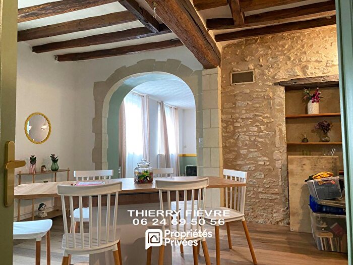 Noyant : Maison 6 pièces à vendre