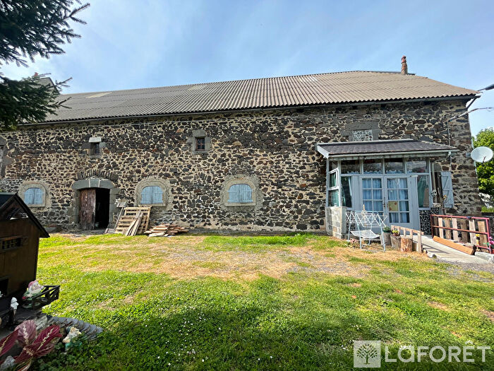 Maison à vendre - Peyrusse - 9 pièces - 6 chambres