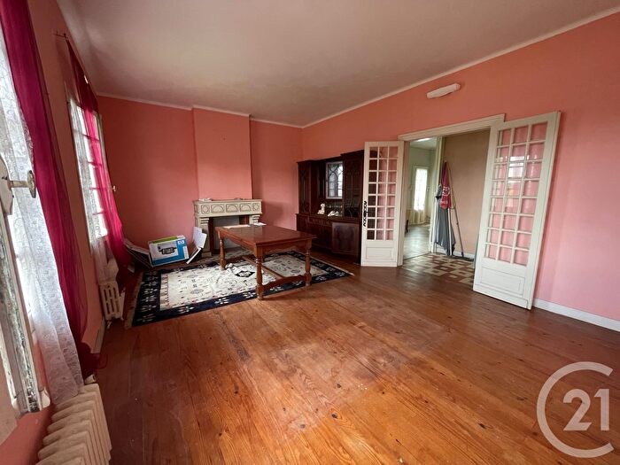 Maison à vendre - Montguyon - 4 pièces - 3 chambres