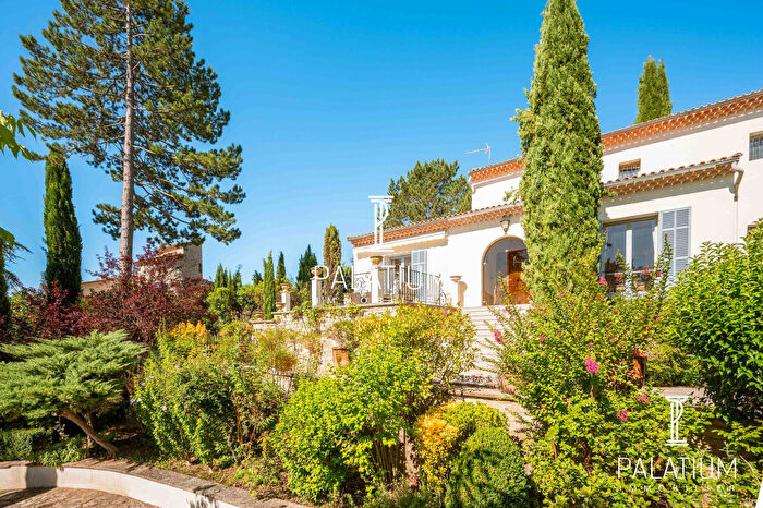 Maison à vendre - Gréoux-les-Bains - 7 pièces - 5 chambres