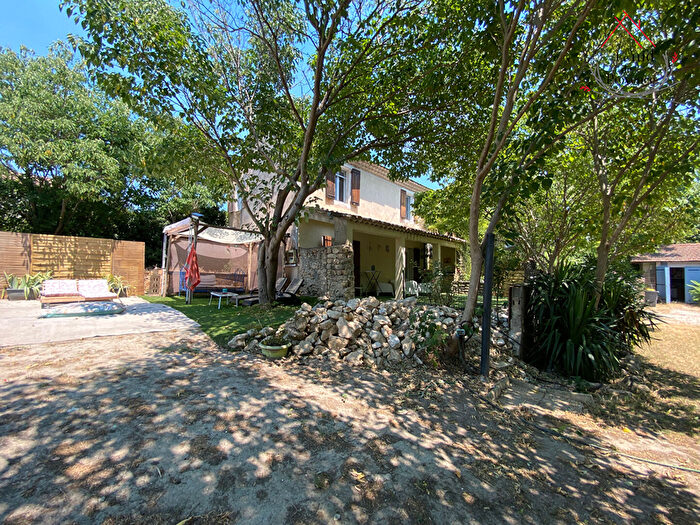 Maison 10 pièces à vendre à Mazan