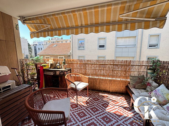 Appartement à vendre - Grenoble, Championnet - 4 pièces - 3 chambres