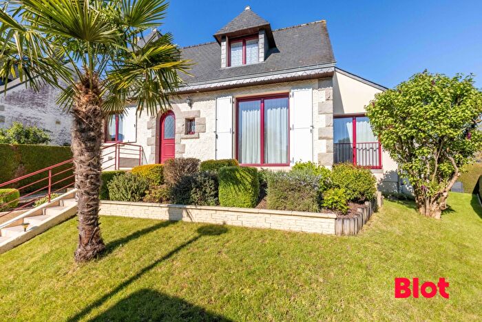 Maison à vendre - Thorigné-Fouillard - 6 pièces - 4 chambres