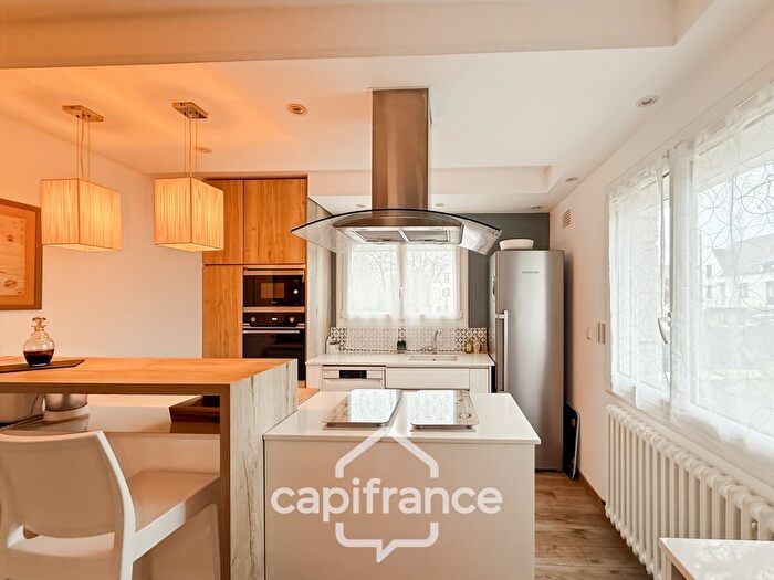 Maison à vendre - Pontivy, Château-Gaillard - 6 pièces - 5 chambres