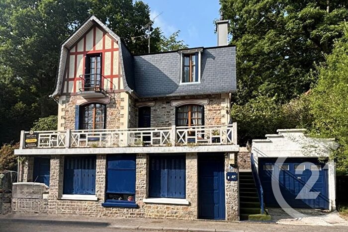 Maison à vendre - Bagnoles-de-lOrne - 5 pièces - 4 chambres