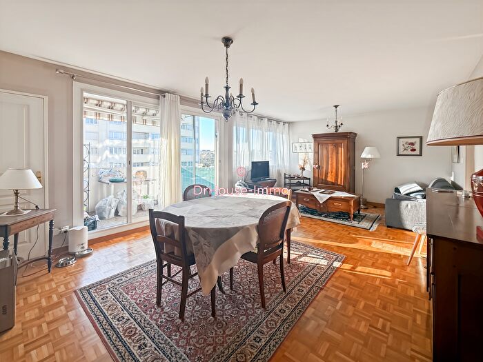 Appartement 5 pièces à Dijon, Toison dOr, à vendre