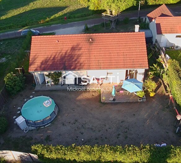 Mont-sous-Vaudrey : Maison 4 pièces à vendre