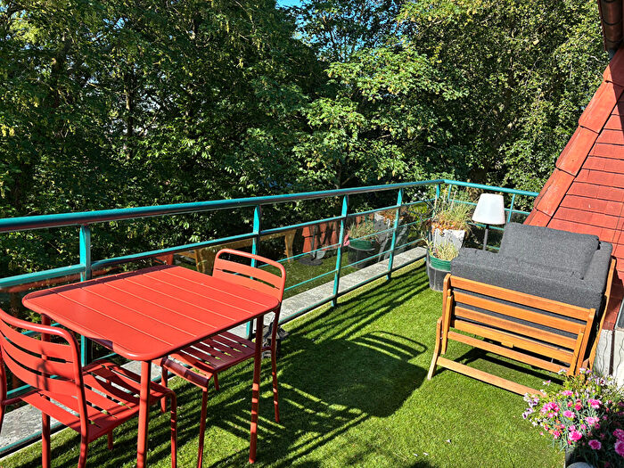 Lomme, Bourg, Délivrance : Appartement 3 pièces à vendre