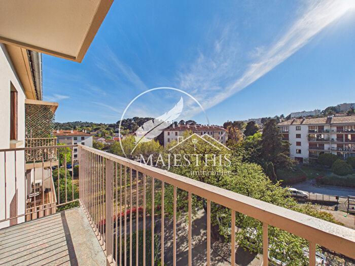 Appartement à vendre - Toulon, La Serinette, La Barre - 4 pièces - 2 chambres