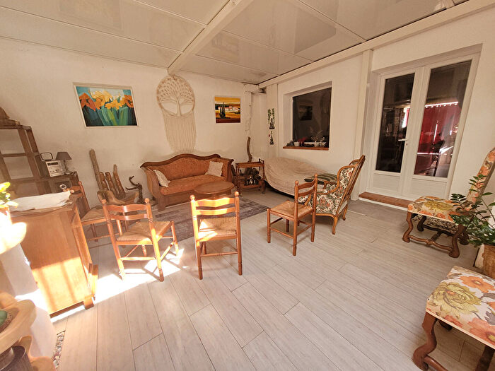 Maison à vendre - Mouriès - 6 pièces - 3 chambres