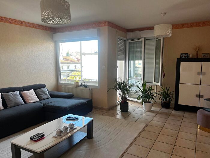 Appartement 3 pièces à Saint-Étienne, Bernay, Valfuret, à louer