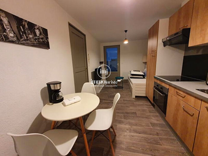 Appartement à louer - Limoges, Centre-ville, Hôtel de Ville, Emailleurs - 1 pièce