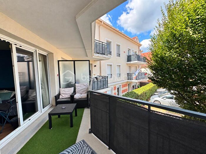 Roissy-en-Brie, Montmartre, Pommier Picard, Jondelles : Appartement 2 pièces à vendre